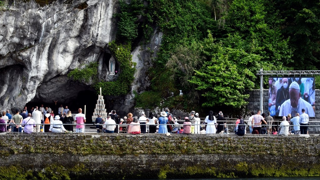 World's first e-pilgrimage at France's Lourdes shrine