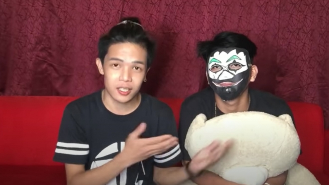 Xander Ford 'unmasks' boyfriend to public after coming out as bisexual