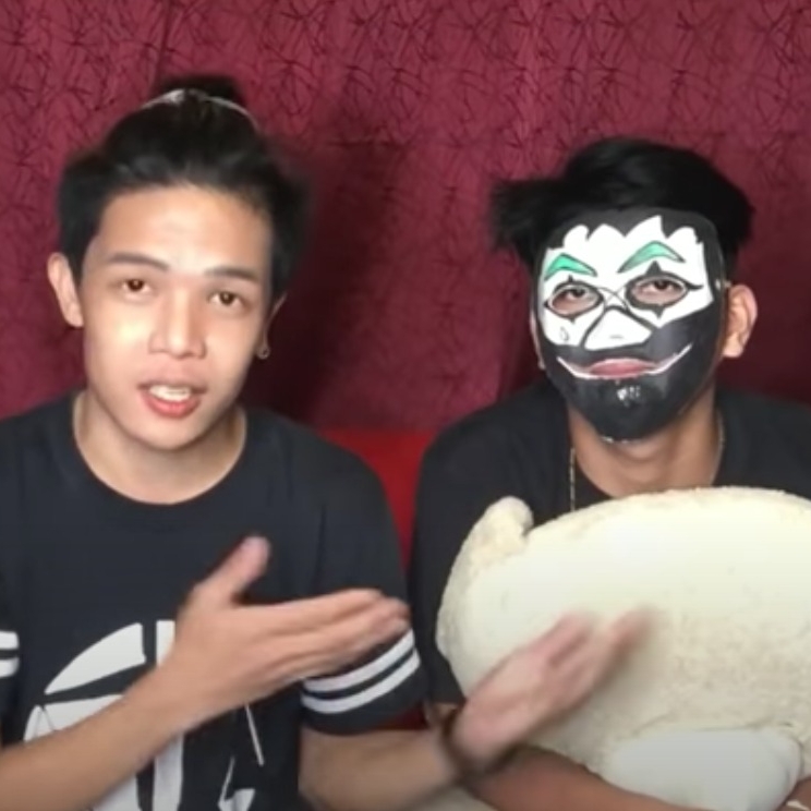 Xander Ford 'unmasks' boyfriend to public after coming out as bisexual