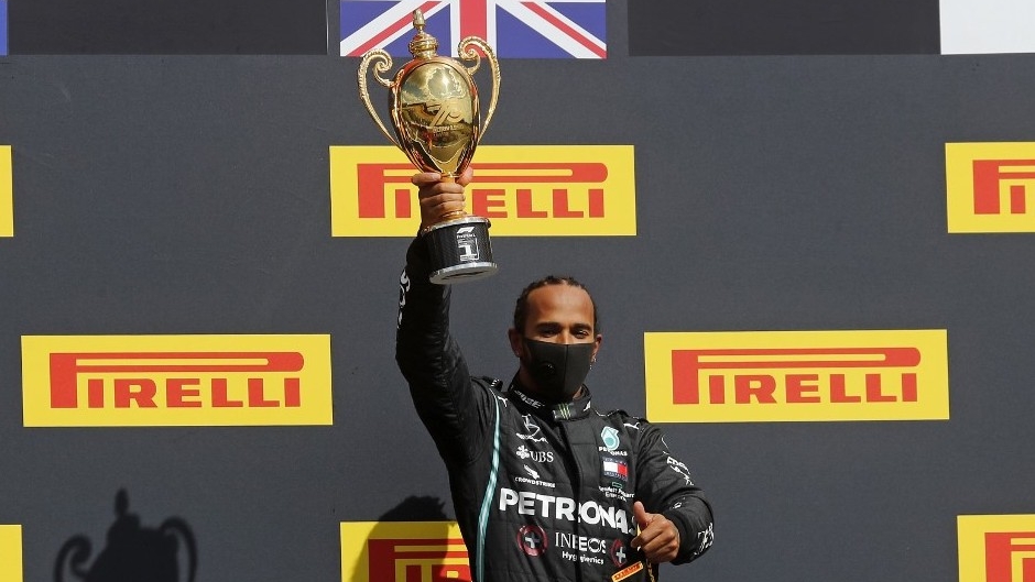 'Heart stopping' Hamilton wins 7th British Grand Prix on 3 wheels