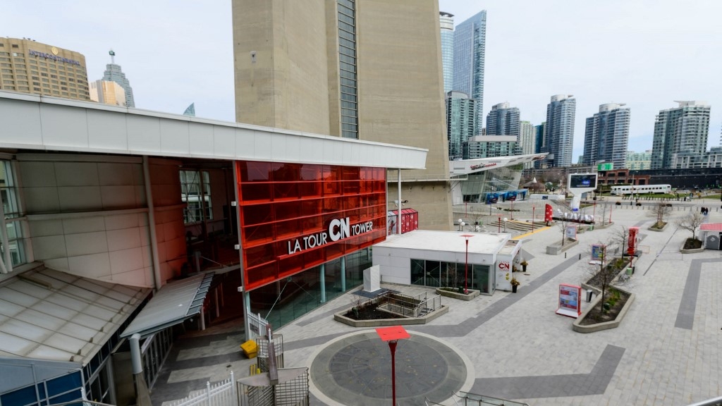 Canada economy takes record plunge but outlook bright