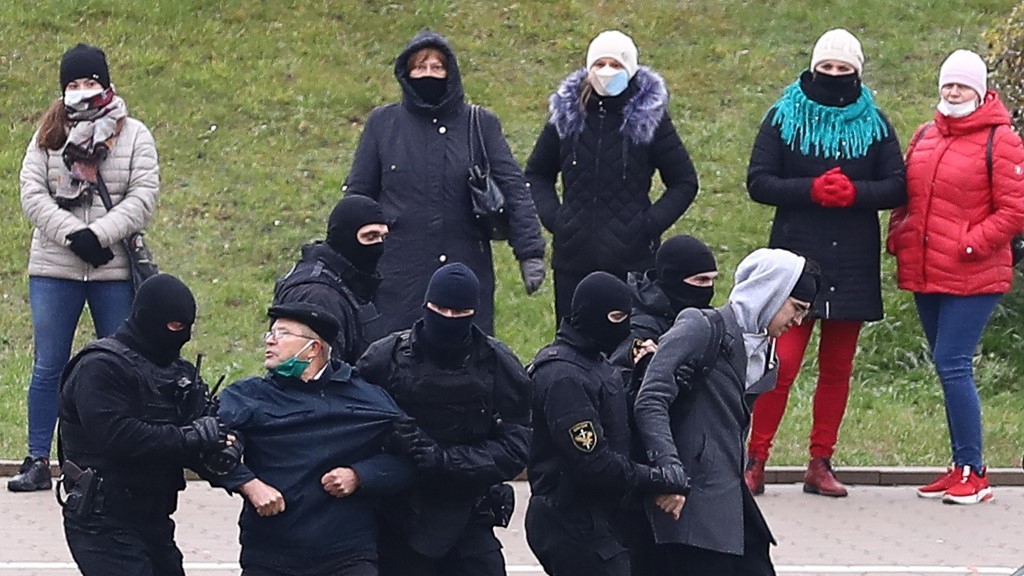 Protesters in Belarus dispersed with stun grenades