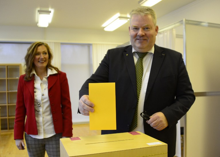 Iceland Pm Announces Resignation After Vote Drubbing