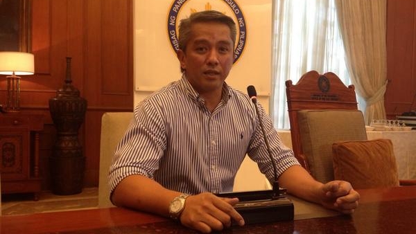 Cavite Governor Remulla chides 'overly sensitive' officials